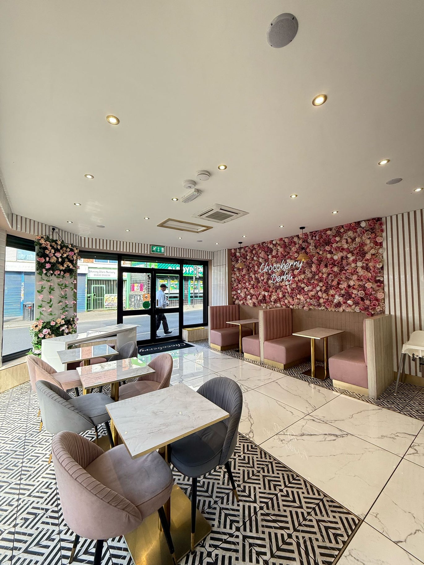 Chocoberry Locations | UK & UAE Breakfast, Coffee & Desserts ...